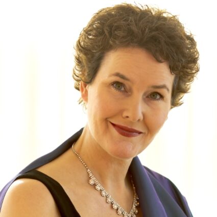 Ann Petersen (soprano) - Crescendi Artists