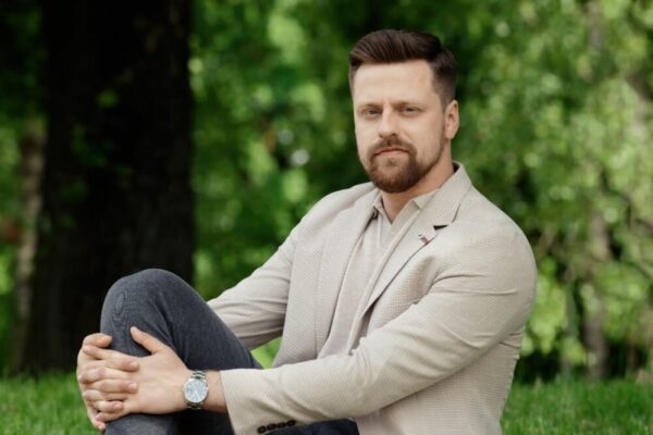 Steponas Zonys (baritone) - Crescendi Artists