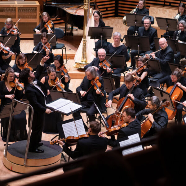 Aage Richard Meyer (conductor) - Crescendi Artists